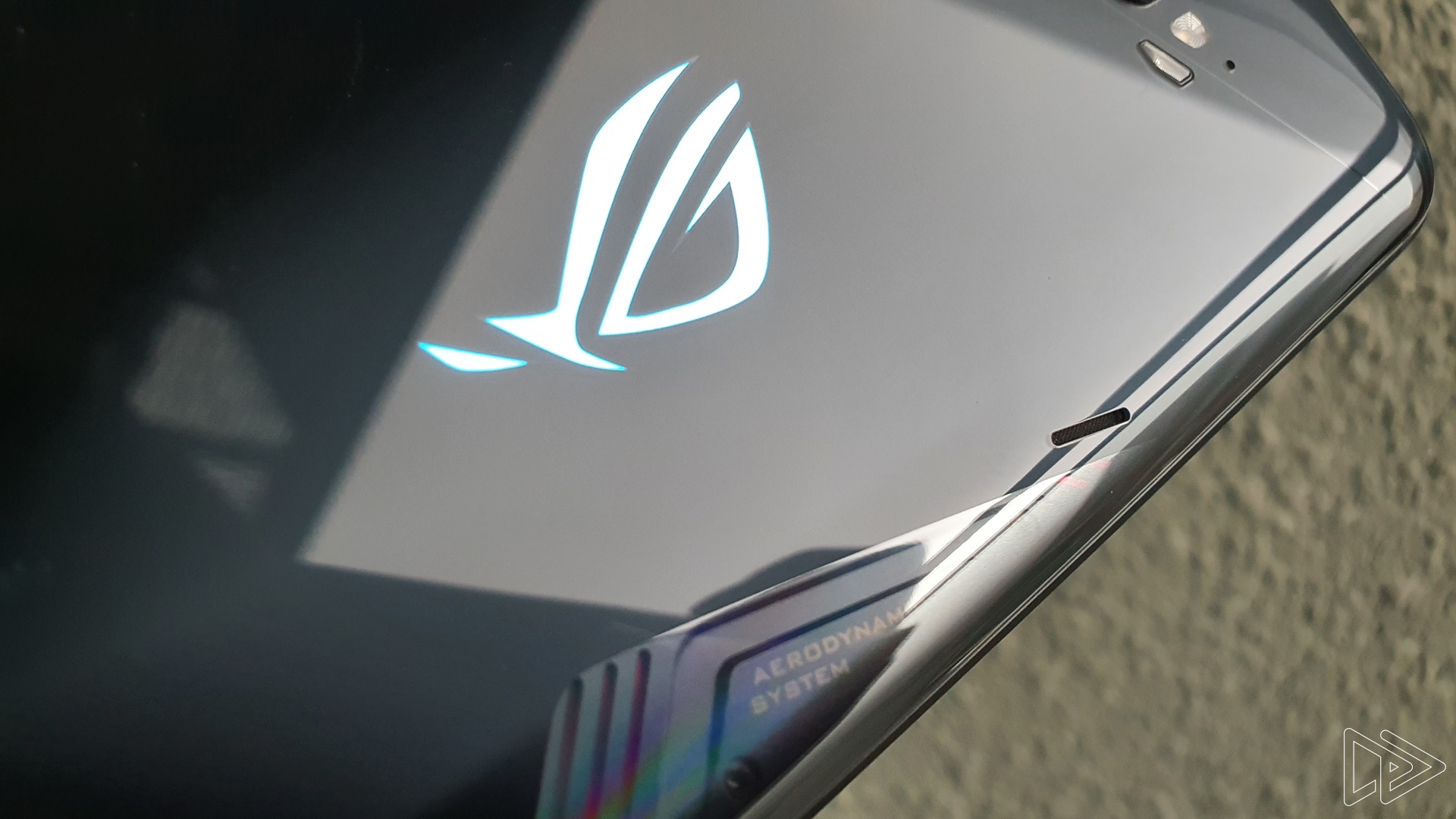 Asus ROG Phone 3 Unleashed: Snapdragon 865+, 144Hz AMOLED Screen, 6 ...