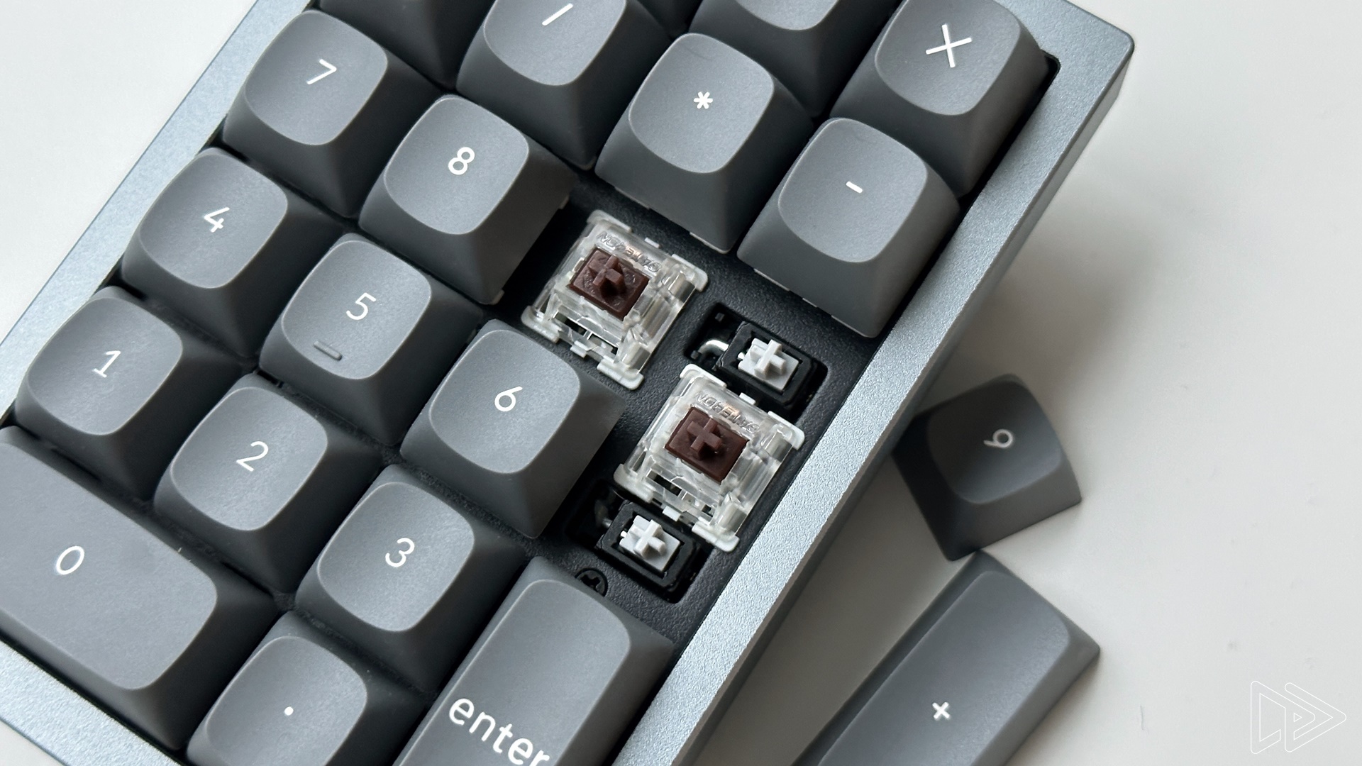 Glorious GMMK Numpad vs. Keychron Q0 – Which One Should You Get? – Nextrift
