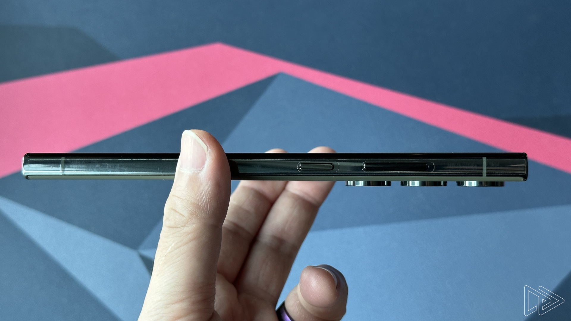 Samsung Galaxy S23 Ultra Unboxing & Hands-on: Improving a Winning ...