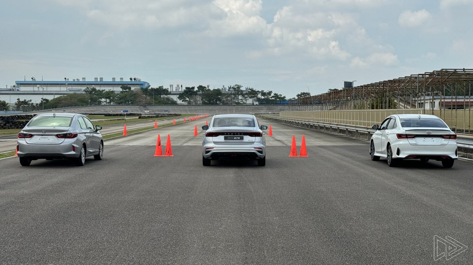 Gallery: Proton S70 Flagship in Teal Bayou Green & Marine Blue – Nextrift