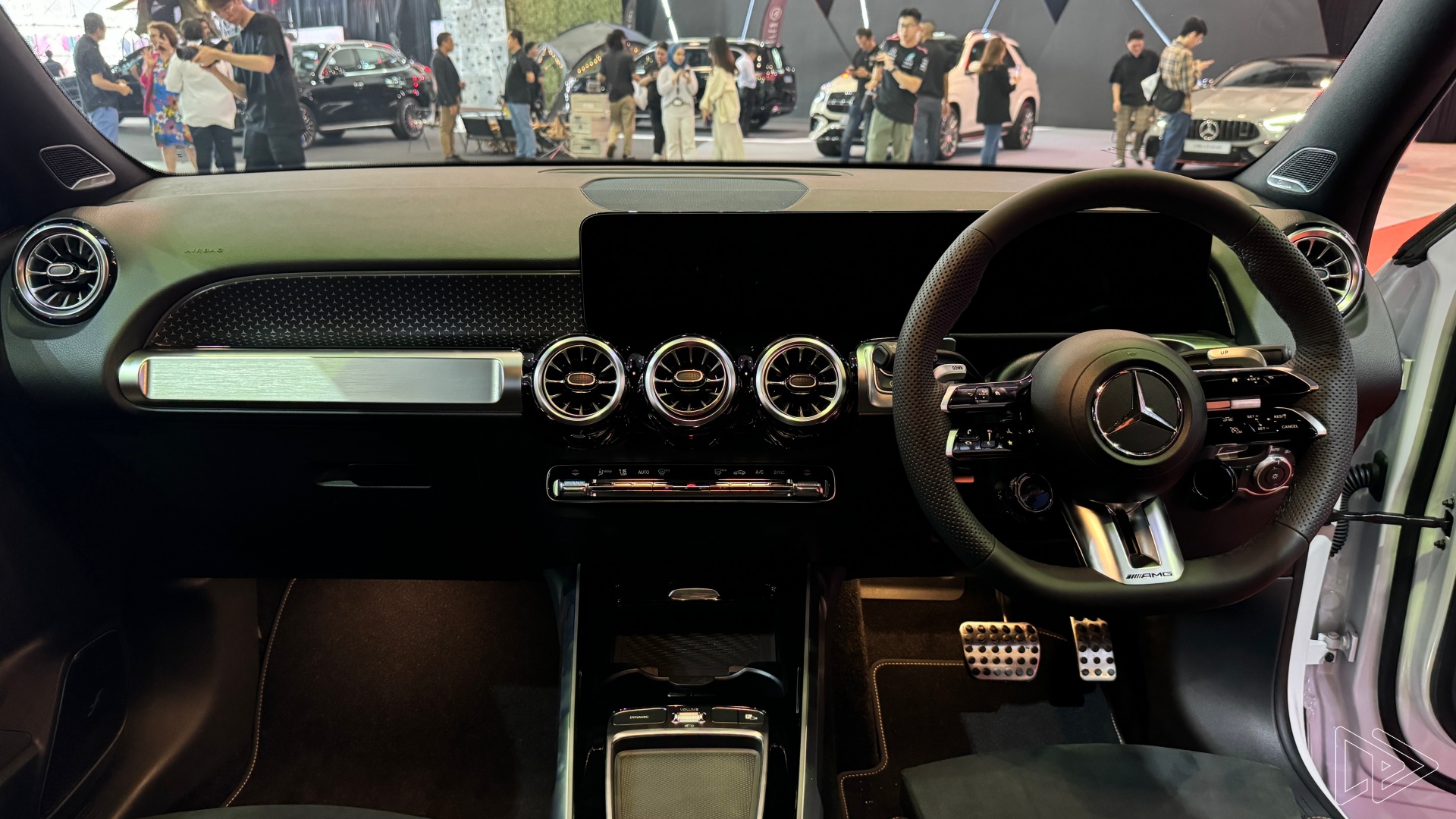 mercedes-amg-gla-45s-glb-35-malaysia-5 – Nextrift