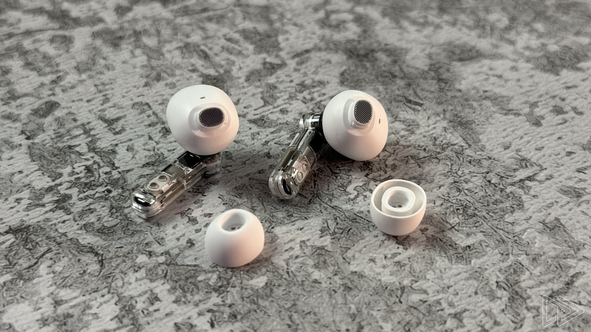 Nothing Ear (a) Review: Great Wireless Earbuds for the Money> | Refleks